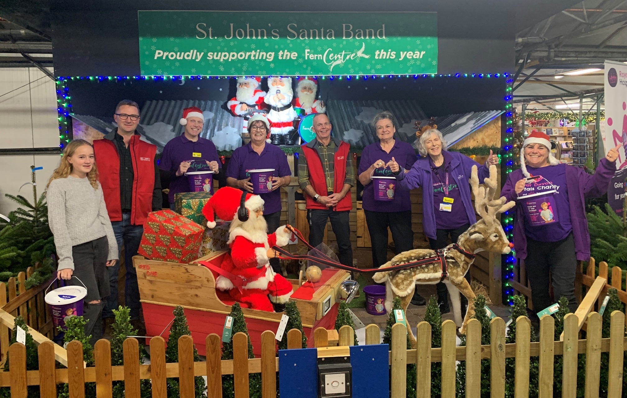St John’s Santa Band heralds start of Christmas at Barnstaple garden ...
